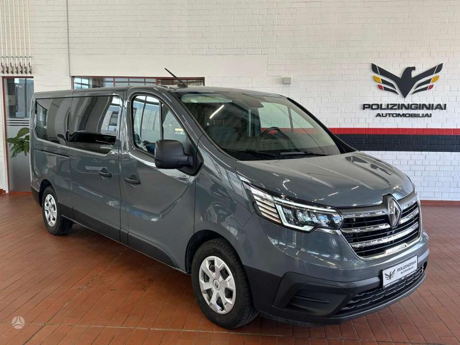 Grey Renault Trafic 2024 in Kaunas, with an engine capacity of 2.00 L and mileage of 130 thousand km for 28950 €, photo 3 on AUTOMOTO.COM.LV