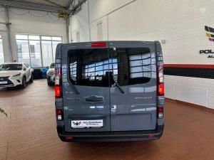 Grey Renault Trafic 2024 in Kaunas, with an engine capacity of 2.00 L and mileage of 130 thousand km for 28950 €, photo 7 on AUTOMOTO.COM.LV