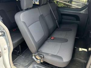 Grey Renault Trafic 2024 in Kaunas, with an engine capacity of 2.00 L and mileage of 130 thousand km for 28950 €, photo 17 on AUTOMOTO.COM.LV