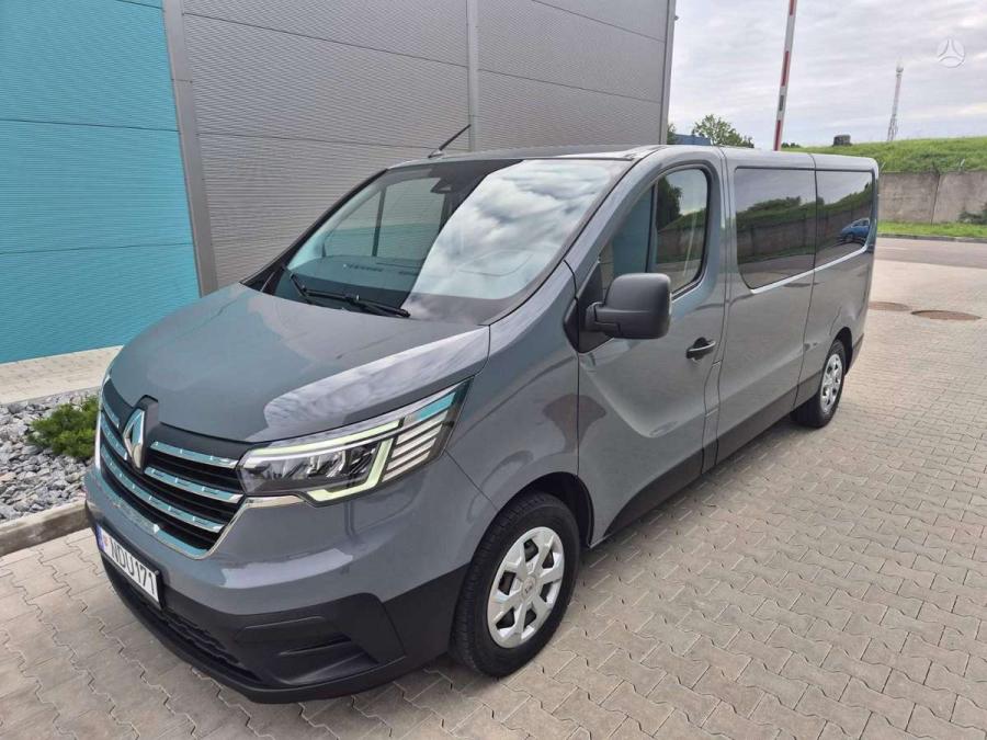 Pelēks Renault Trafic 2024 Kauņa, ar dzinēja tilpumu 2.00 L un nobraukumu 265 tūkst. km par 24700 €, foto 3 vietnē AUTOMOTO.COM.LV
