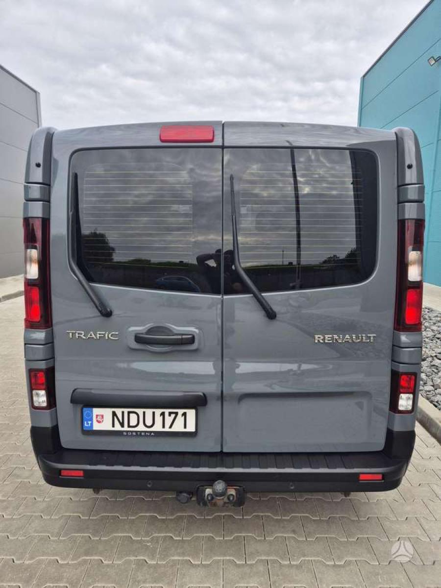 Pelēks Renault Trafic 2024 Kauņa, ar dzinēja tilpumu 2.00 L un nobraukumu 265 tūkst. km par 24700 €, foto 9 vietnē AUTOMOTO.COM.LV