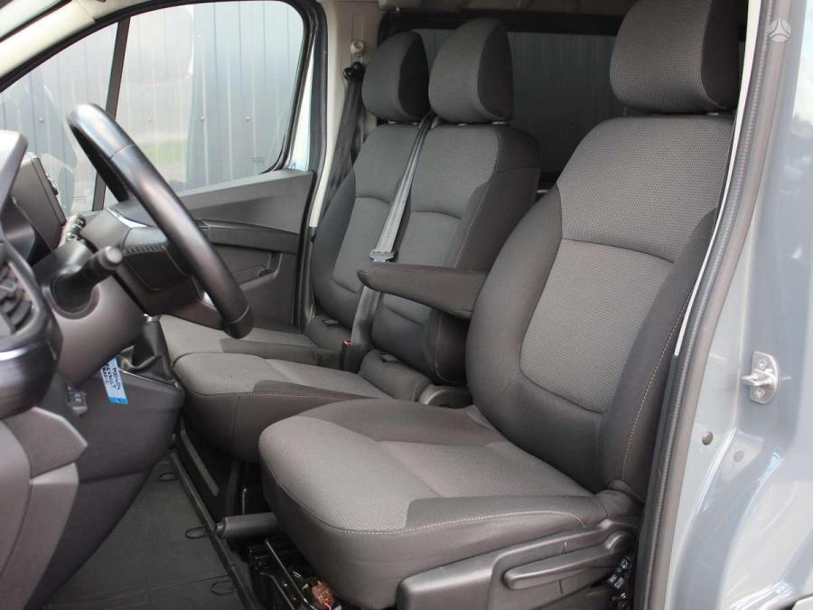 Pelēks Renault Trafic 2024 Viļņa, ar dzinēja tilpumu 2.00 L un nobraukumu 136 tūkst. km par 28950 €, foto 13 vietnē AUTOMOTO.COM.LV
