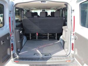 Pelēks Renault Trafic 2024 Viļņa, ar dzinēja tilpumu 2.00 L un nobraukumu 136 tūkst. km par 28950 €, foto 17 vietnē AUTOMOTO.COM.LV