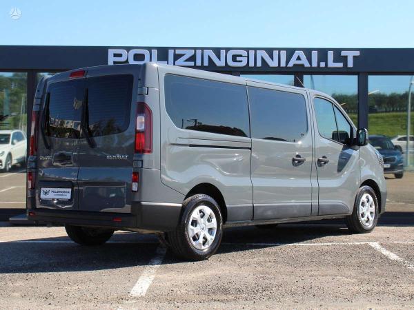Grey Renault Trafic 2024 in Vilnius, with an engine capacity of 2.00 L and mileage of 105 thousand km for 29500 €, photo 3 on AUTOMOTO.COM.LV