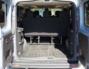 Grey Renault Trafic 2024 in Vilnius, with an engine capacity of 2.00 L and mileage of 105 thousand km for 29500 €, photo 16 on AUTOMOTO.COM.LV