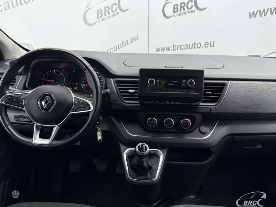 Pelēks Renault Trafic 2024 Klaipėda, ar dzinēja tilpumu 2.00 L un nobraukumu 261 tūkst. km par 20000 €, foto 5 vietnē AUTOMOTO.COM.LV
