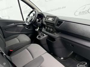 Pelēks Renault Trafic 2024 Klaipėda, ar dzinēja tilpumu 2.00 L un nobraukumu 261 tūkst. km par 20000 €, foto 8 vietnē AUTOMOTO.COM.LV
