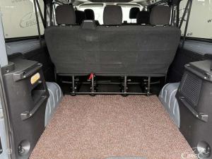 Pelēks Renault Trafic 2024 Klaipėda, ar dzinēja tilpumu 2.00 L un nobraukumu 261 tūkst. km par 20000 €, foto 12 vietnē AUTOMOTO.COM.LV