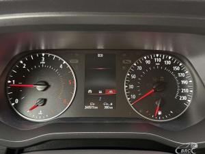 Pelēks Renault Trafic 2024 Klaipėda, ar dzinēja tilpumu 2.00 L un nobraukumu 261 tūkst. km par 20000 €, foto 22 vietnē AUTOMOTO.COM.LV