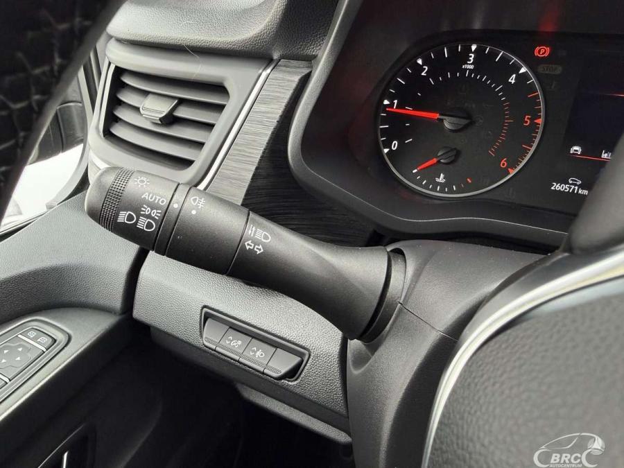 Pelēks Renault Trafic 2024 Klaipėda, ar dzinēja tilpumu 2.00 L un nobraukumu 261 tūkst. km par 20000 €, foto 25 vietnē AUTOMOTO.COM.LV