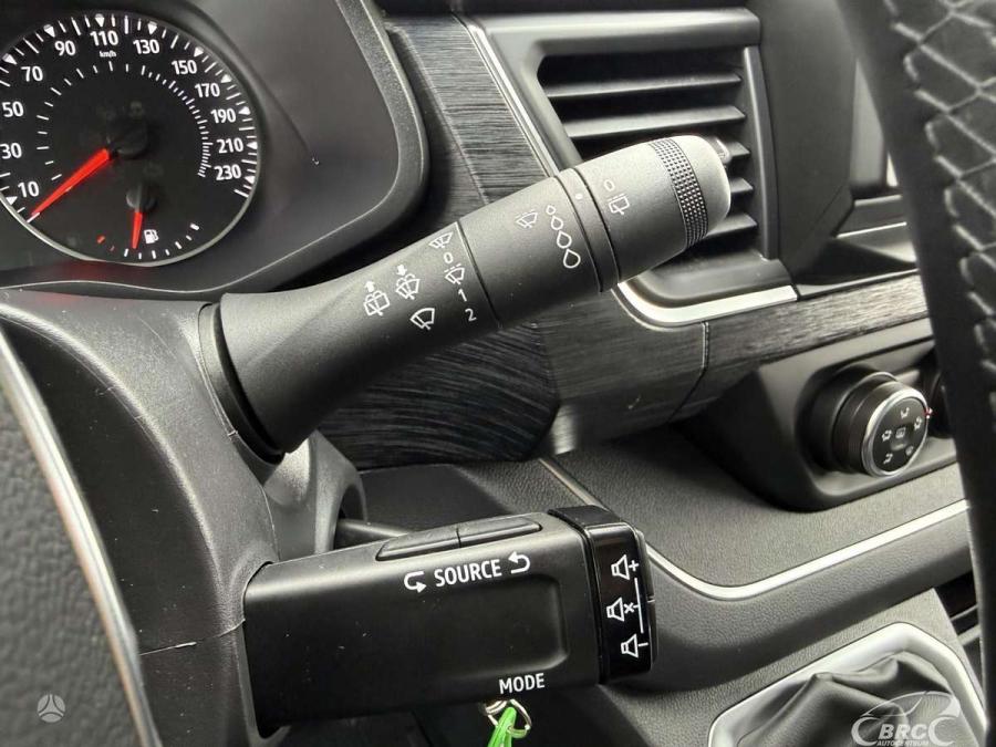 Pelēks Renault Trafic 2024 Klaipėda, ar dzinēja tilpumu 2.00 L un nobraukumu 261 tūkst. km par 20000 €, foto 26 vietnē AUTOMOTO.COM.LV