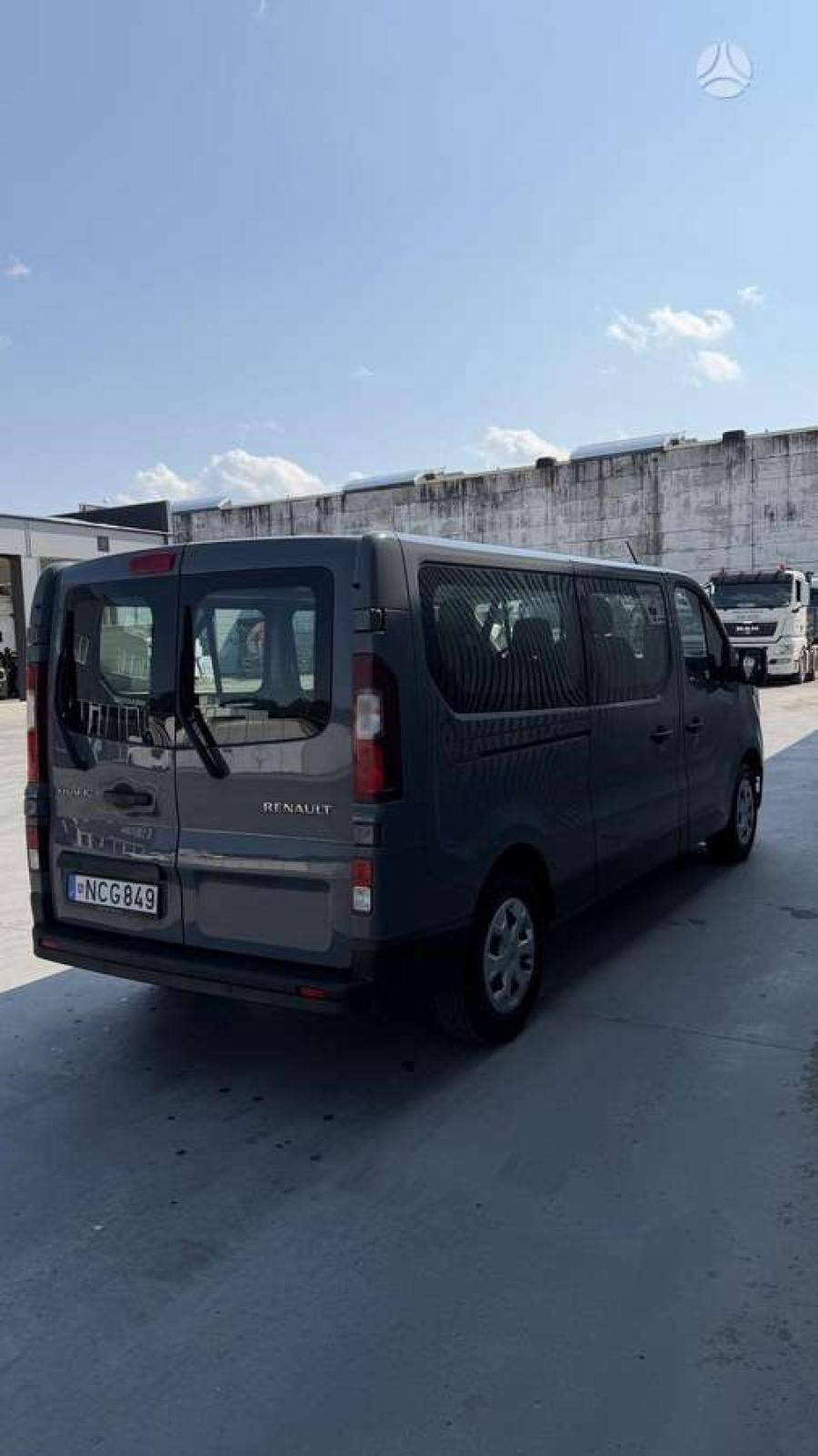 Pelēks Renault Trafic 2024 Kauņa, ar dzinēja tilpumu 2.00 L un nobraukumu 249 tūkst. km par 26900 €, foto 7 vietnē AUTOMOTO.COM.LV