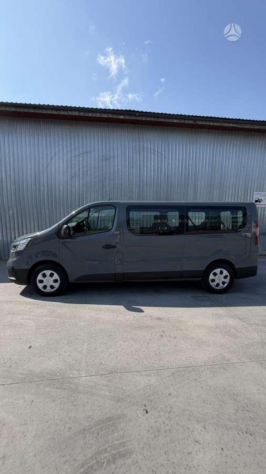 Pelēks Renault Trafic 2024 Kauņa, ar dzinēja tilpumu 2.00 L un nobraukumu 249 tūkst. km par 26900 €, foto 9 vietnē AUTOMOTO.COM.LV