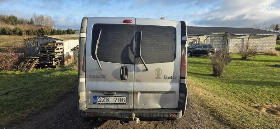 Grey Renault Trafic 2002 in Kaunas, with an engine capacity of 1.90 L and mileage of 250 thousand km for 2800 €, photo 3 on AUTOMOTO.COM.LV