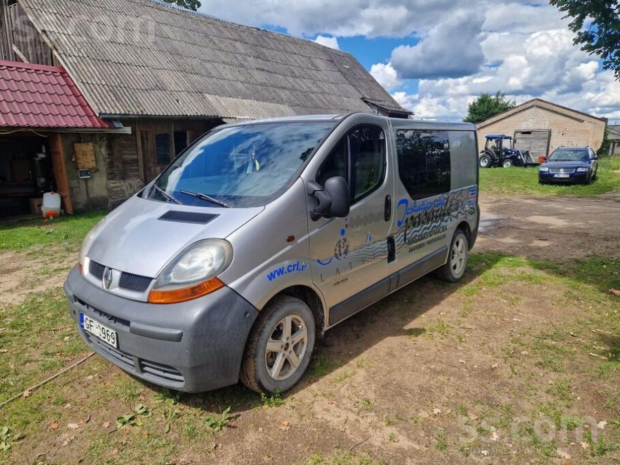 Pelēks Renault Trafic 2002 Valka, ar dzinēja tilpumu 1.90 L un nobraukumu 0 tūkst. km par 2700 €, foto 1 vietnē AUTOMOTO.COM.LV