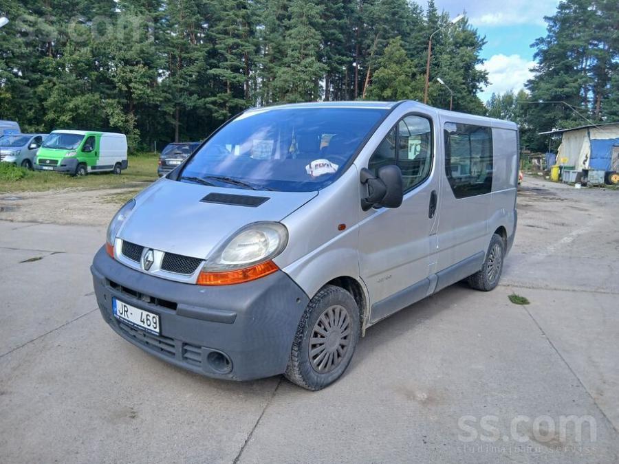 Серый Рено Трафик 2002 в Огре, объемом двигателя 1.90 л и пробегом 0 тыс. км за 1500 €, фото 3 на AUTOMOTO.COM.LV