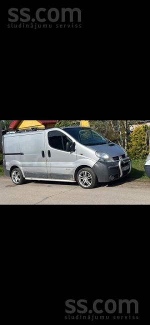 Pelēks Renault Trafic 2004 Preiļi, ar dzinēja tilpumu 2.50 L un nobraukumu 271 tūkst. km par 4800 €, foto 5 vietnē AUTOMOTO.COM.LV