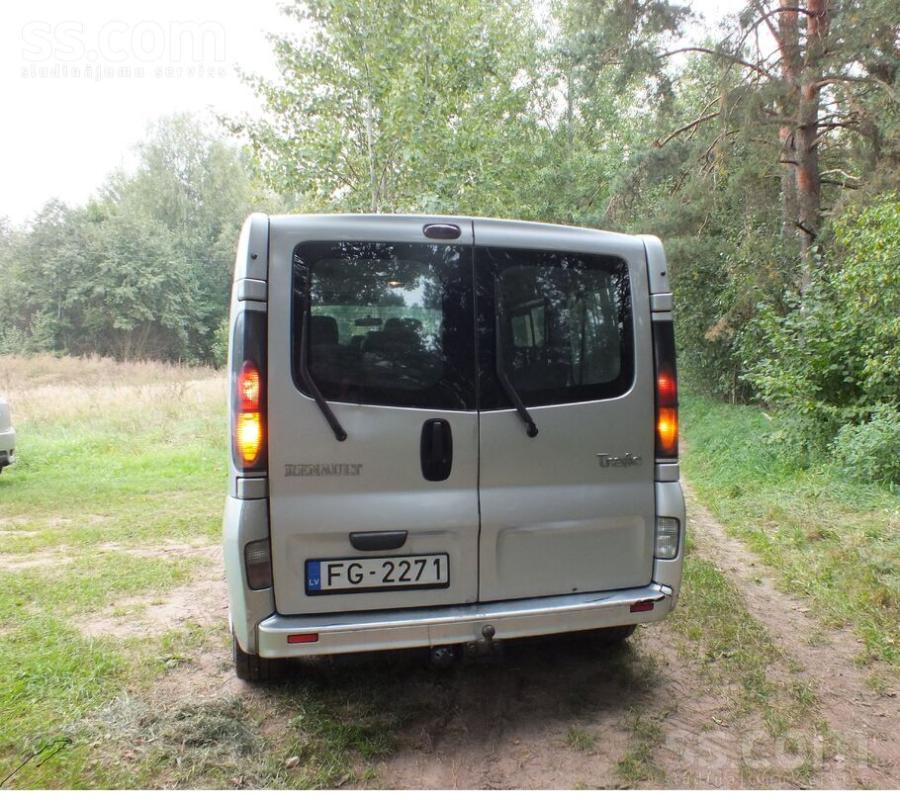 Серый Рено Трафик 2004 в Елгава, объемом двигателя 1.90 л и пробегом 400 тыс. км за 2700 €, фото 5 на AUTOMOTO.COM.LV