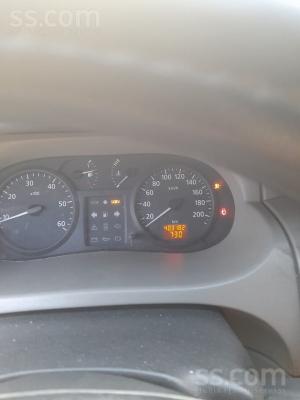 Grey Renault Trafic 2004 in Rezekne, with an engine capacity of 1.90 L and mileage of 403 thousand km for 3500 €, photo 6 on AUTOMOTO.COM.LV