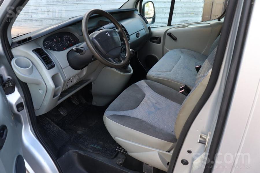 Серый Рено Трафик 2004 в Валка, объемом двигателя 1.90 л и пробегом 183 тыс. км за 4500 €, фото 11 на AUTOMOTO.COM.LV