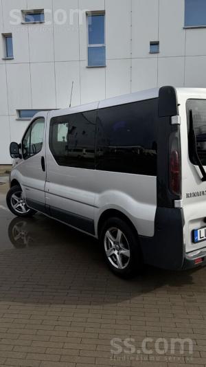 Pelēks Renault Trafic 2005 Rēzekne, ar dzinēja tilpumu 2.50 L un nobraukumu 409 tūkst. km par 4300 €, foto 5 vietnē AUTOMOTO.COM.LV