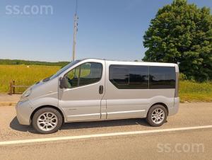 Grey Renault Trafic 2005 in Daugavpils, with an engine capacity of 2.50 L and mileage of 343 thousand km for 5850 €, photo 4 on AUTOMOTO.COM.LV