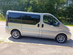 Grey Renault Trafic 2005 in Daugavpils, with an engine capacity of 2.50 L and mileage of 343 thousand km for 5850 €, photo 7 on AUTOMOTO.COM.LV