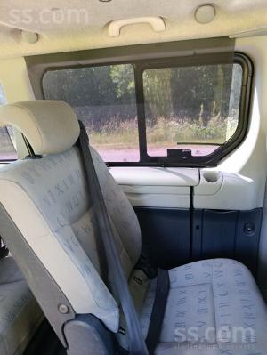 Grey Renault Trafic 2005 in Daugavpils, with an engine capacity of 2.50 L and mileage of 343 thousand km for 5850 €, photo 11 on AUTOMOTO.COM.LV