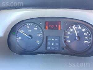 Grey Renault Trafic 2005 in Daugavpils, with an engine capacity of 2.50 L and mileage of 343 thousand km for 5850 €, photo 14 on AUTOMOTO.COM.LV