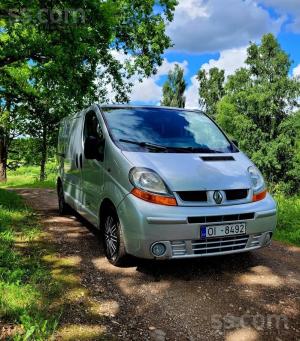 Grey Renault Trafic 2005 in Madona, with an engine capacity of 1.90 L and mileage of 350 thousand km for 3800 €, photo  on AUTOMOTO.COM.LV