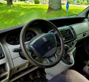 Grey Renault Trafic 2005 in Madona, with an engine capacity of 1.90 L and mileage of 350 thousand km for 3800 €, photo 6 on AUTOMOTO.COM.LV