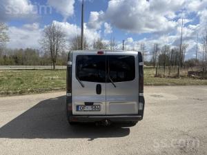 Pelēks Renault Trafic 2005 Ogre, ar dzinēja tilpumu 1.90 L un nobraukumu 236 tūkst. km par 4999 €, foto 7 vietnē AUTOMOTO.COM.LV