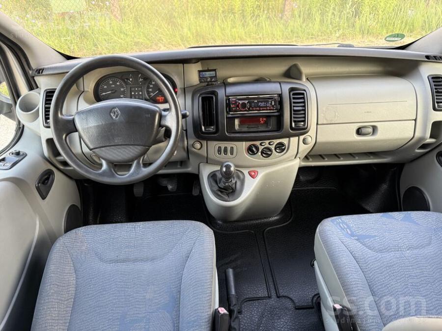 Pelēks Renault Trafic 2005 Ogre, ar dzinēja tilpumu 1.90 L un nobraukumu 236 tūkst. km par 4999 €, foto 13 vietnē AUTOMOTO.COM.LV