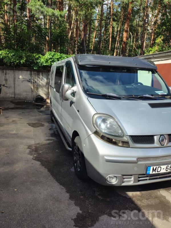 Pelēks Renault Trafic 2005 Rīga, ar dzinēja tilpumu 1.90 L un nobraukumu 333 tūkst. km par 6000 €, foto 2 vietnē AUTOMOTO.COM.LV