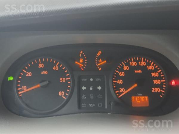 Серый Рено Трафик 2005 в Рига, объемом двигателя 2.50 л и пробегом 318 тыс. км за 4853 €, фото 7 на AUTOMOTO.COM.LV