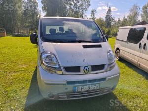 Grey Renault Trafic 2005 in Riga, with an engine capacity of 2.00 L and mileage of 471 thousand km for 4500 €, photo  on AUTOMOTO.COM.LV