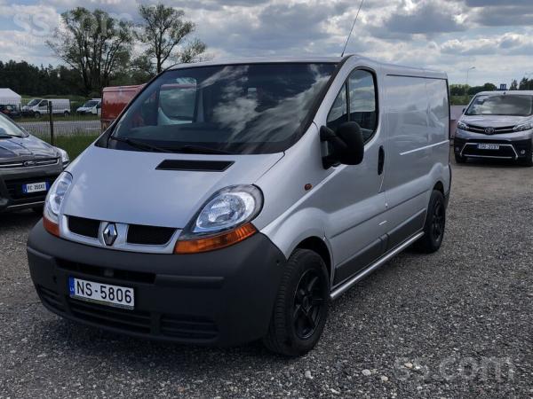 Pelēks Renault Trafic 2006 Cēsis, ar dzinēja tilpumu 1.90 L un nobraukumu 0 tūkst. km par 4700 €, foto 2 vietnē AUTOMOTO.COM.LV