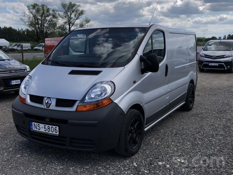 Grey Renault Trafic 2006 in Cesis, with an engine capacity of 1.90 L and mileage of 0 thousand km for 4700 €, photo 3 on AUTOMOTO.COM.LV