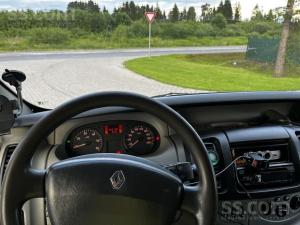 Grey Renault Trafic 2006 in Gulbene, with an engine capacity of 1.90 L and mileage of 410 thousand km for 4500 €, photo 7 on AUTOMOTO.COM.LV