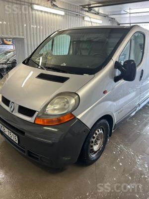 Grey Renault Trafic 2006 in Riga, with an engine capacity of 2.50 L and mileage of 460 thousand km for 3000 €, photo 4 on AUTOMOTO.COM.LV