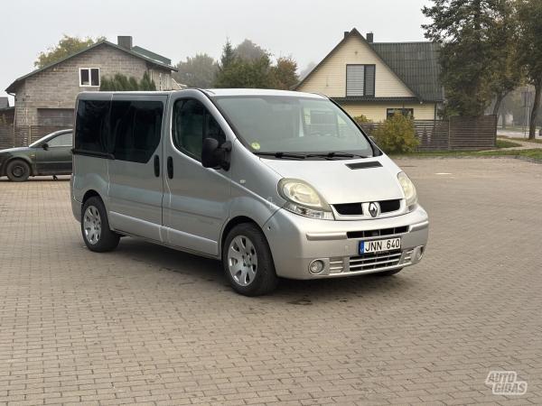 Renault Trafic 2006 Utena vietnē Pelēks Renault Trafic 2006 Utena, ar dzinēja tilpumu 1.90 L un nobraukumu 295 tūkst. km par 4950 €, foto 4 vietnē AUTOMOTO.COM.LV