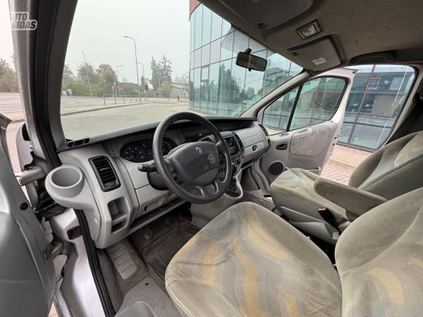 Renault Trafic 2006 Utena vietnē Pelēks Renault Trafic 2006 Utena, ar dzinēja tilpumu 1.90 L un nobraukumu 295 tūkst. km par 4950 €, foto 8 vietnē AUTOMOTO.COM.LV