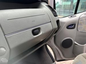 Pelēks Renault Trafic 2006 Utena, ar dzinēja tilpumu 1.90 L un nobraukumu 295 tūkst. km par 4950 €, foto 13 vietnē AUTOMOTO.COM.LV