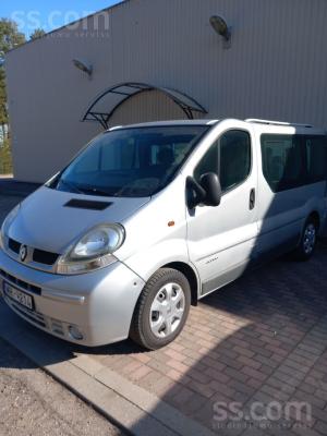 Pelēks Renault Trafic 2006 Jēkabpils, ar dzinēja tilpumu 1.90 L un nobraukumu 225 tūkst. km par 5999 €, foto  vietnē AUTOMOTO.COM.LV