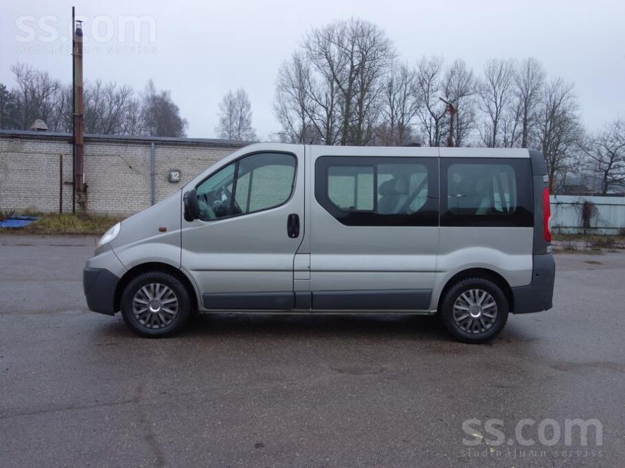 Grey Renault Trafic 2007 in Riga, with an engine capacity of 2.00 L and mileage of 0 thousand km for 5950 €, photo 11 on AUTOMOTO.COM.LV