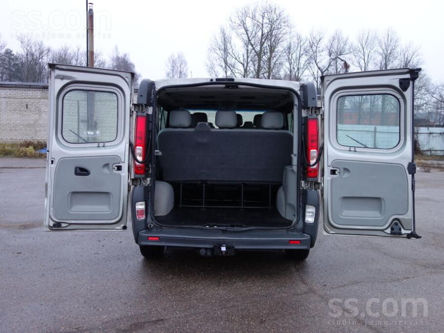 Grey Renault Trafic 2007 in Riga, with an engine capacity of 2.00 L and mileage of 0 thousand km for 5950 €, photo 25 on AUTOMOTO.COM.LV