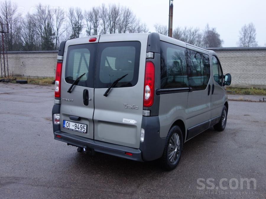 Grey Renault Trafic 2007 in Riga, with an engine capacity of 2.00 L and mileage of 0 thousand km for 5950 €, photo 33 on AUTOMOTO.COM.LV