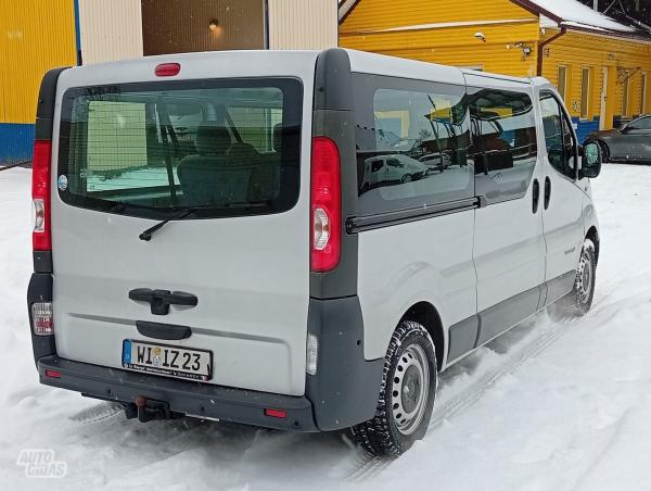 Pelēks Renault Trafic 2007 Viļņa, ar dzinēja tilpumu 2.00 L un nobraukumu 205 tūkst. km par 5550 €, foto 3 vietnē AUTOMOTO.COM.LV