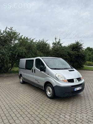 Pelēks Renault Trafic 2007 Dobele, ar dzinēja tilpumu 2.00 L un nobraukumu 328 tūkst. km par 6100 €, foto  vietnē AUTOMOTO.COM.LV