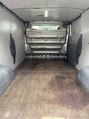 Pelēks Renault Trafic 2007 Dobele, ar dzinēja tilpumu 2.00 L un nobraukumu 328 tūkst. km par 6100 €, foto 8 vietnē AUTOMOTO.COM.LV